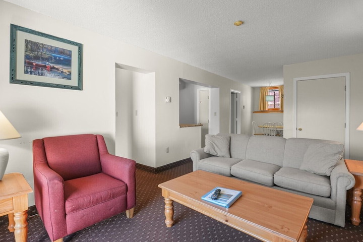 Ground-floor Lakes Region Getaway | Patio Near Weirs Beach - Lake Winnipesaukee, NH