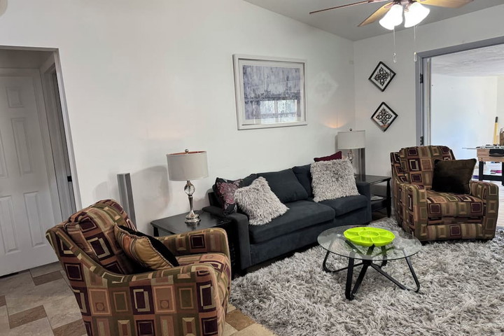 Peaceful Riverview Home With Huge Yard - Near Tampa - 里弗維尤