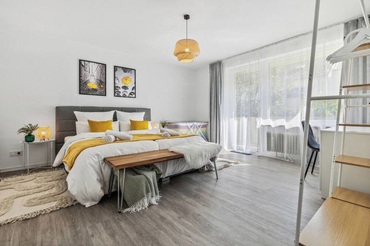 Comfort Apartment In Homburg - Close To The University - 3 Bedrooms - Parking Lot - Bathtub - Wlan - Saarland