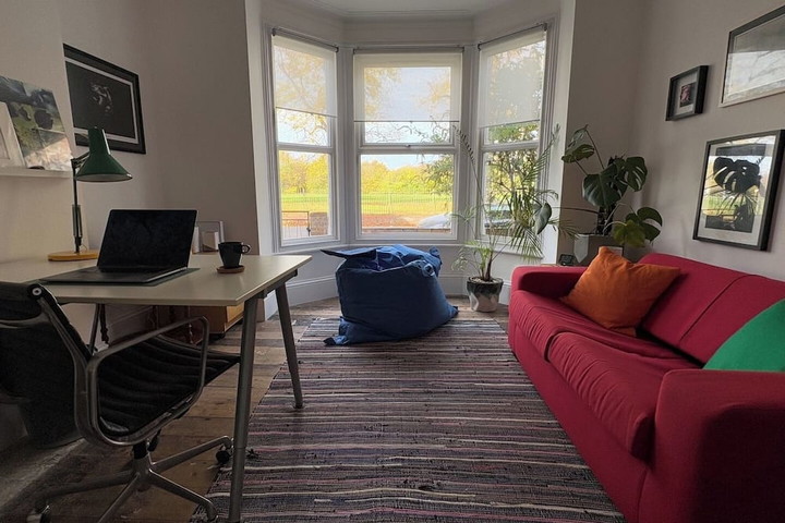 Elegant Reading Haven: 2bd Period Charm And Garden - 오킹엄