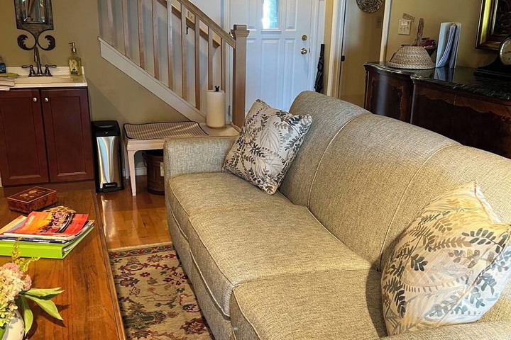 Lovely Waterfront Suite Near Portsmouth - Dover, NH