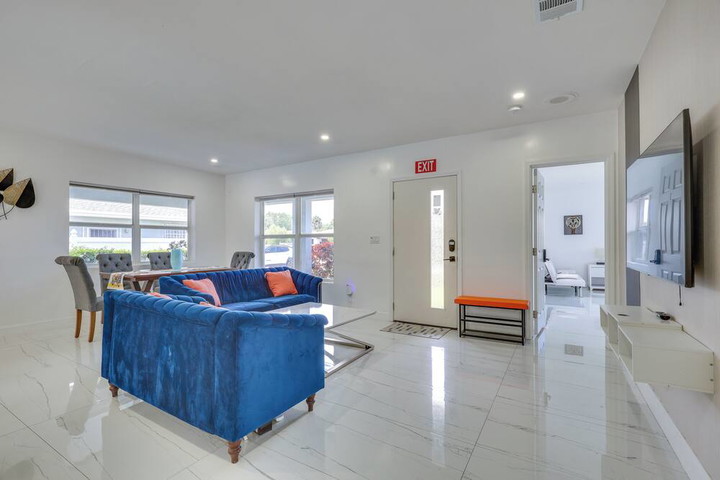 Luxe Ft Lauderdale Pool Oasis Near Airport & Beach - Fort Lauderdale