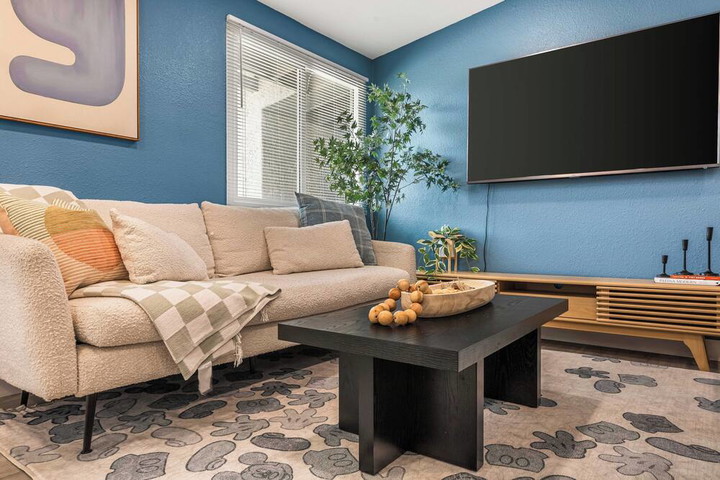 Minutes To Disney: Magical 4-bdrm Oasis + Games/ Backyard Oasis - Buena Park, CA