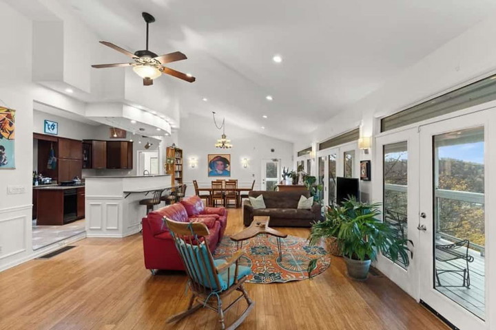 Cliff House - 5br, Private Pool & Stunning Views, Minutes To Downtown & Oglebay - Wheeling, WV
