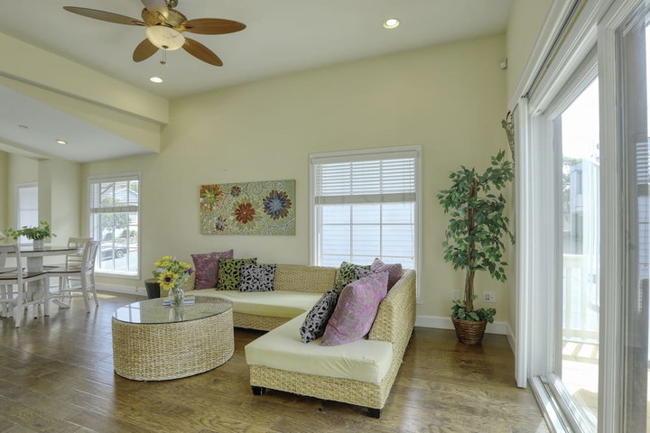 Cheerful 2br Condo 3 Min Walk To Beach - Pet Ok - San Luis Obispo, CA