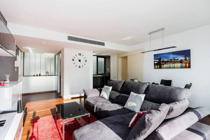 Modern And Very Comfortable Apartment With All Amenities. Nearby The Europa Fira Barcelona At 15 Min By Metro/bus From Barcelona Center (Plaza Cataluña) And 15 Minutes From The Airport By Car. Ideal For Families And Couples. - L’Hospitalet de Llobregat