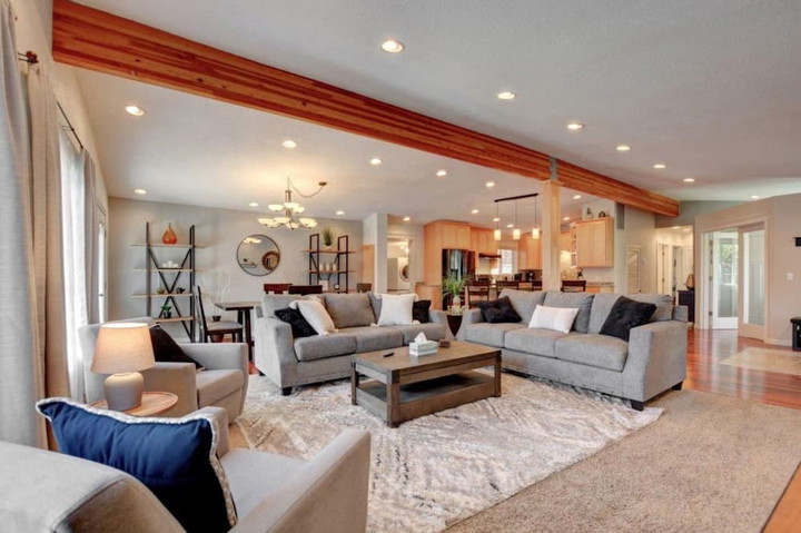 Spacious Family Home W/hot Tub! Medford, Or - Medford, OR