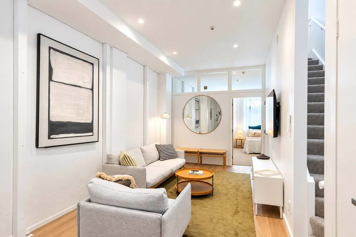 The Hudson | 3br Bright Courtenay Place Townhouse - Wellington