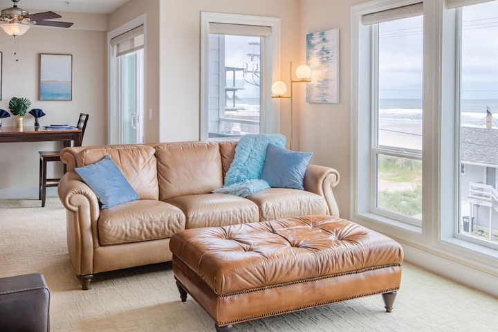 Waterfront Oceanview Rockaway Beach Home|steps To Beach & Downtown|wifi|w&d - Rockaway Beach, OR