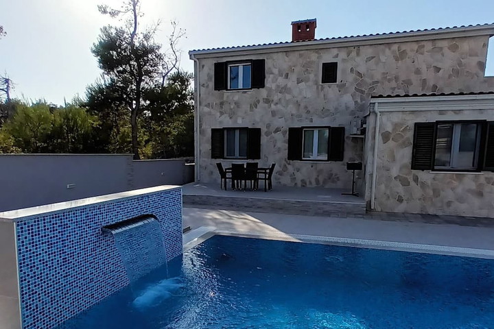 Vacation Apartment/apartment For 2 Guests With 30m² In Vir (170644) - Vir