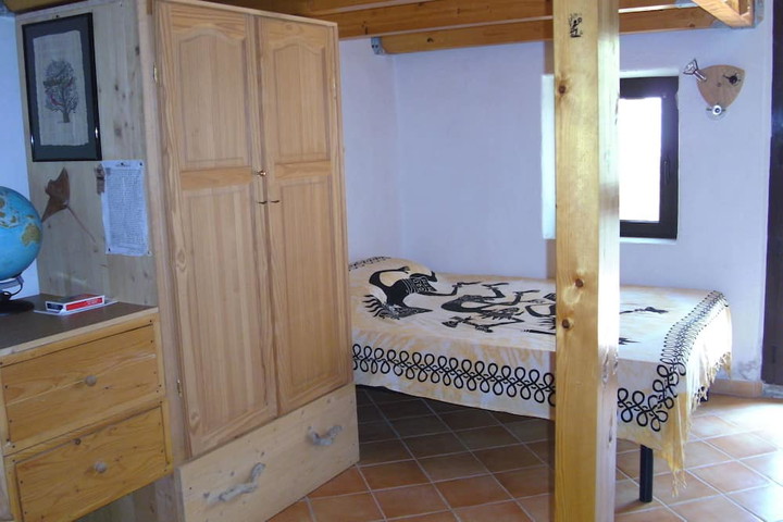 Maison Typique Située Dans La Campagne, à Seulement 7  Km De La Plage De Sable - Sardaigne