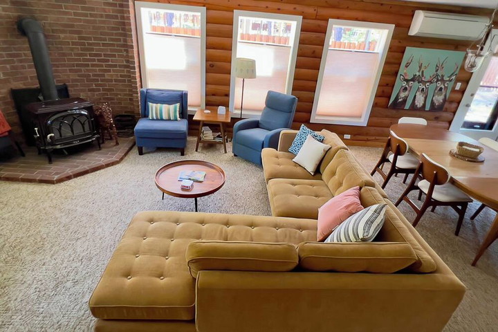 Dog-friendly Retreat W/ Hot Tub & Forest Access - Oregon