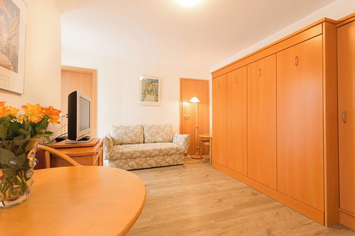 1 Zimmer Appartement Mit 2 Balkonen Zum Kurplatz Im Zentrum Der Insel Juist - Juist