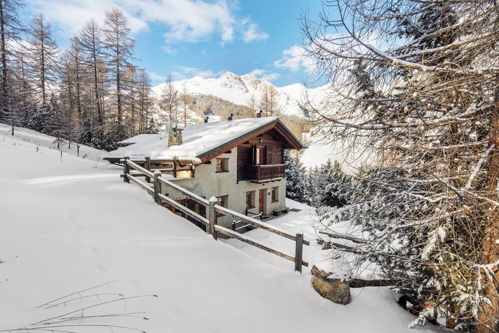 Chalet « Royal » Avec Vue Montagne, Jardin Privé Et Wi-fi - Livigno