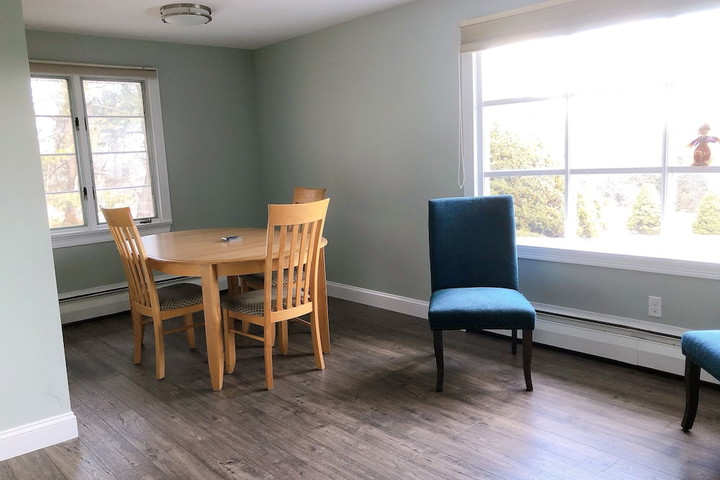 Easy Access! 1br, 5 Min Walk To T Train, Easy Access To Highway - Gillette Stadium - Foxborough