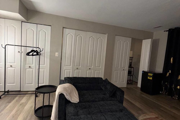 Newly Renovated Cozy Basement W/private Entrance - Owings Mills, MD