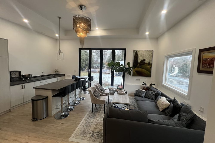 Modern And Cozy Lakeview Guesthouse - Mississauga