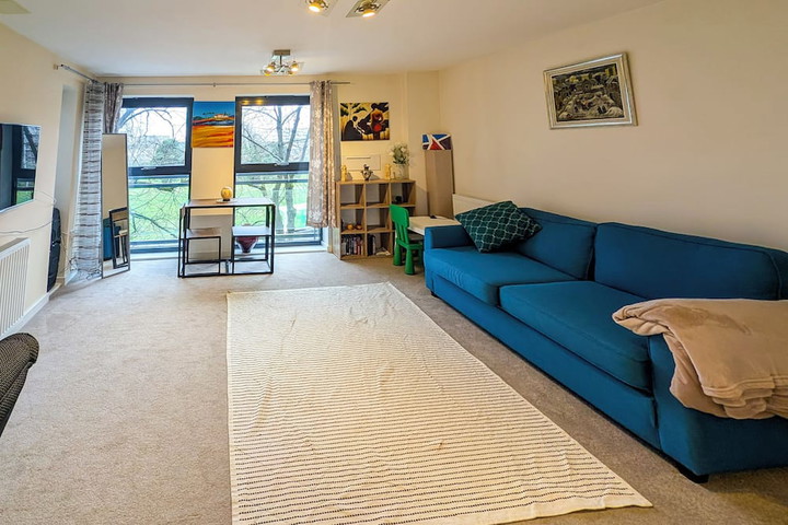 Modern - 1 Bed Flat In Bracknell - Near Airport - Wokingham