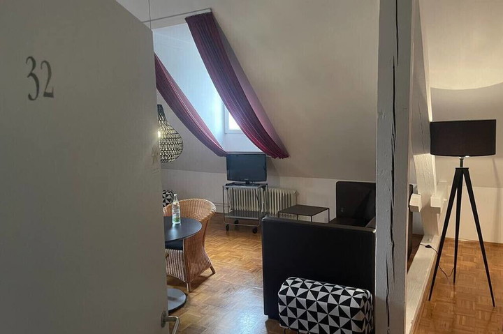 Spacious Loft Apartment For 4 - Constance