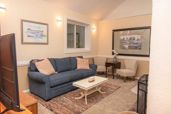 Just Minutes From Downtown Raleigh - Raleigh, NC