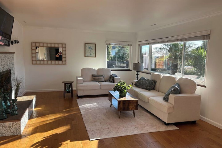 Backyard Paradise In Charming Santa Barbara With 4 Bedrooms! - Santa Barbara, CA