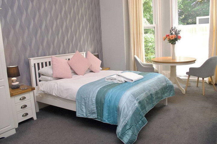 Apartment 1, Pet Friendly, Country Holiday Cottage In Torquay - Shaldon