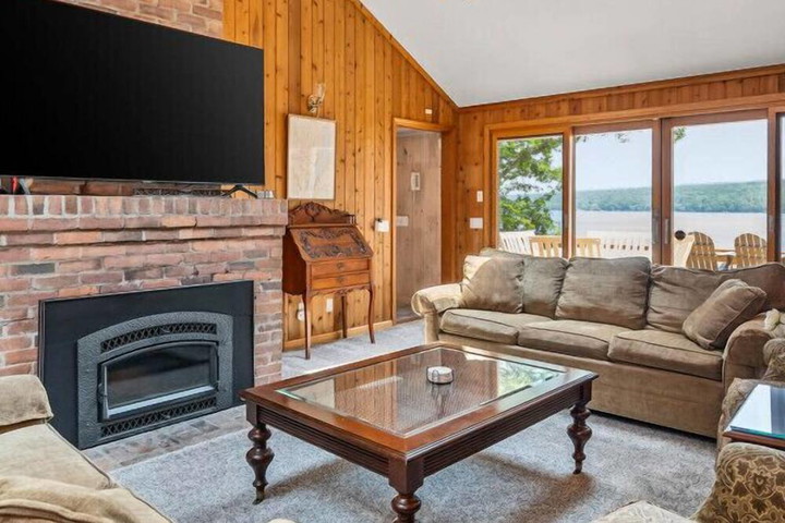 Maison Au Bord Du Lac Avec Piscine Intérieure Et Jacuzzi - Finger Lakes, NY