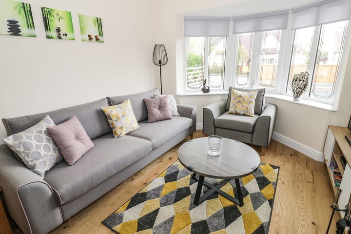 Globe Cottage, Family Friendly, With Hot Tub In Stratford-upon-avon - Stratford-upon-Avon