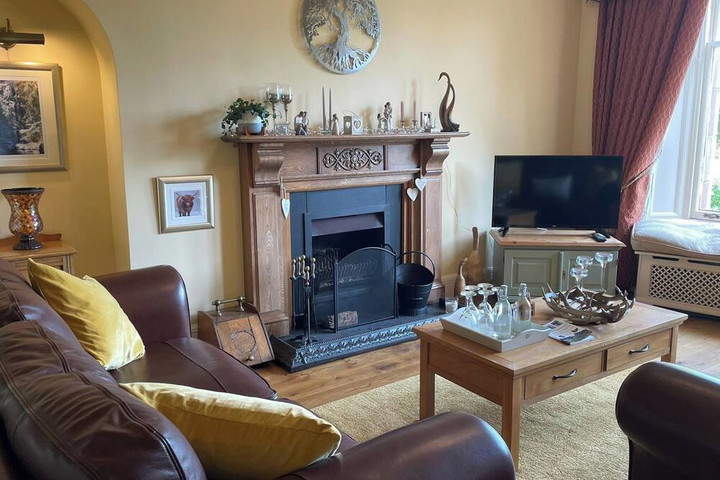 7 Bedroom Accommodation In Aberfoyle - Aberfoyle