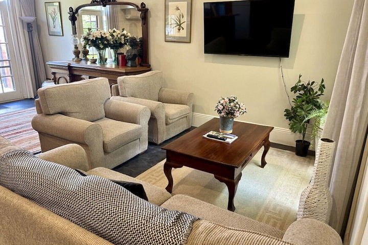 Porters Cottage Garden | Hot Tub Pet Friendly Walk To Dean Street - Albury