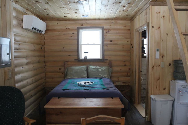 Off-grid Cozy 2-bedroom Cabin In Fabulous Adams Center With Ac - Watertown, NY