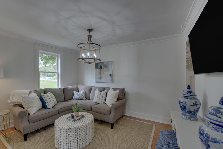 Lake Lanier Farmhouse Near Olympic Rowing Venue - Gainesville, GA