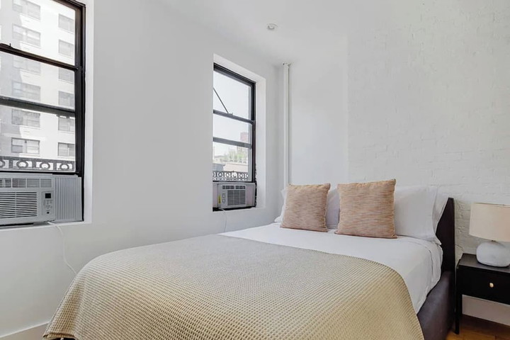 Calm & Comfortable 2-bedroom Home In Vibrant Nyc - Manhattan, NY