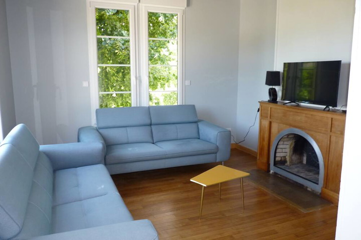 Maison 2 à 6 Personnes Dans Trés Beau Parc Avec Piscine Privée Et Chauffée - Bar-sur-Aube
