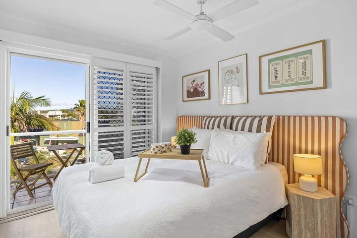 Coastal Beachside Rooftop Retreat 2 Bedroom Apartment - Maroochydore