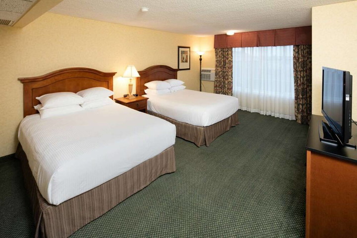 4 Units | Relaxing Stay In Pet-friendly Rooms With 2 Queen Beds In Hwy 101 - Arcata, CA
