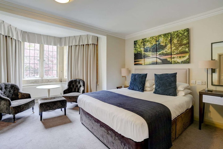 Sunday Box Hill Burford Bridge - Deluxe Double Room - Shere