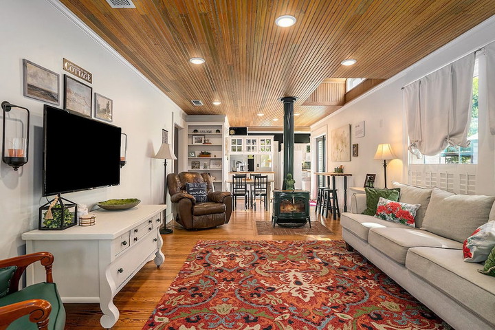 Cozy Cottage With Rooftop Deck, Fire Pit, Hot Tub & Community Boat Dock And Cove - Lake Whitney, TX