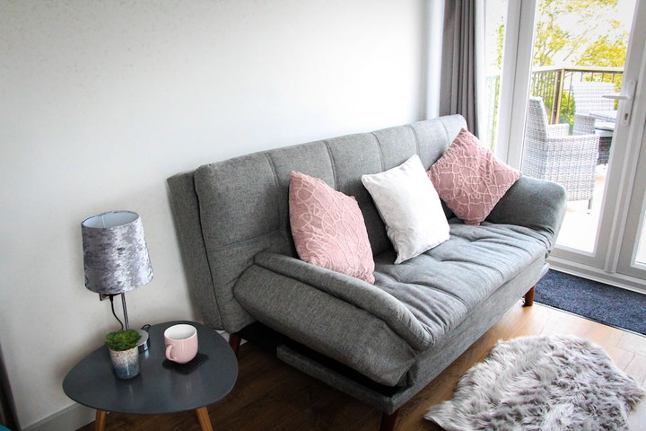Cwm Heulog -  Cabin With Hot Tub Sleeping 4, Pet Friendly - Shropshire