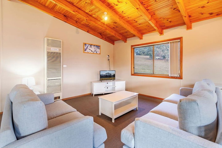 Blue Gum Cottage - Spacious 3br + Lakeside Views 5 Mins To Main Shopping Area - Jindabyne