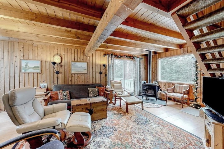 Dog-friendly Home With Woodstove & W/d - Next To Golf Course And Near Skiing - Vermont