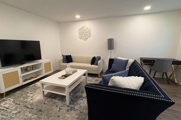 Updated Westbury Getaway Gem - 3 Bedroom Oasis - Missouri City, TX