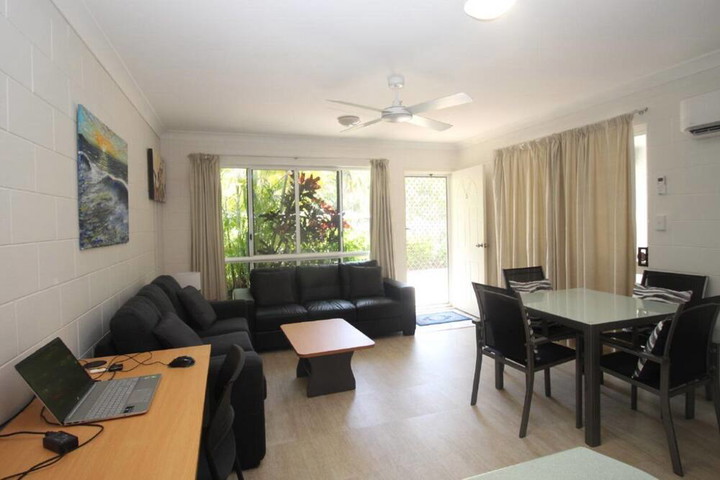 Unit 5 Beachcomber, Arcadia - Townsville