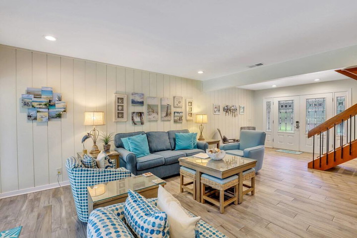 541 Plantation Club 3 Bedroom Villa With Grill Near Community Pool Short Walk To Beach Club Sleeps 8 - Bluffton, SC