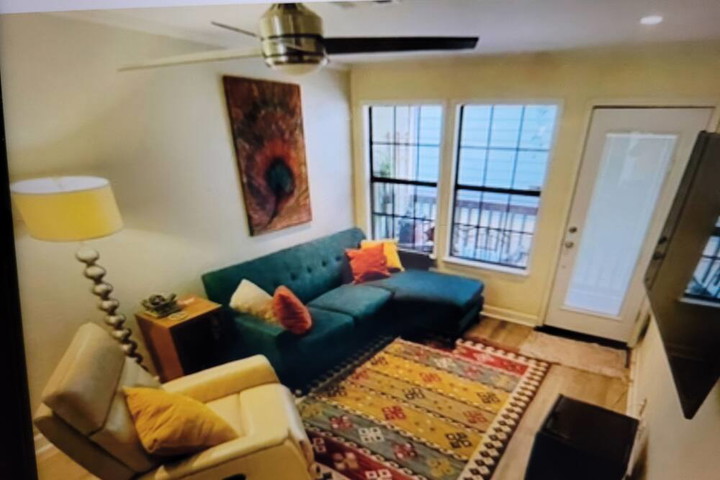 In The Trendy, Funky & Walkable South Congress Area  2-bedroom Condo In Austin! - Austin, TX