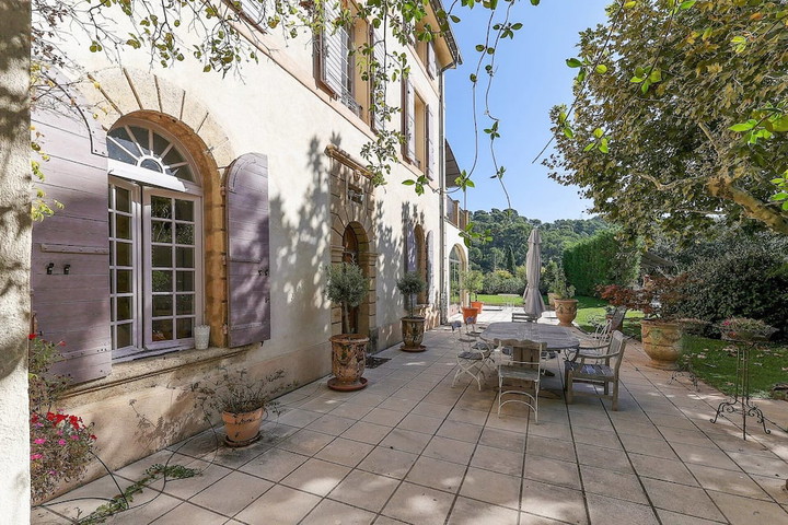 Centre Ville à Pied Dans Une Authentique Bastide Xviieme Rénovée - Aix-en-Provence