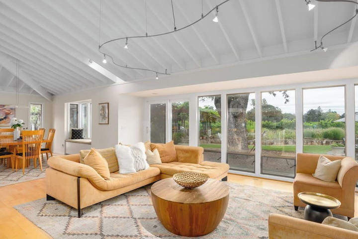 Vineyard Villa: Pool/spa | Pickleball/tennis | Dog - Santa Rosa, CA