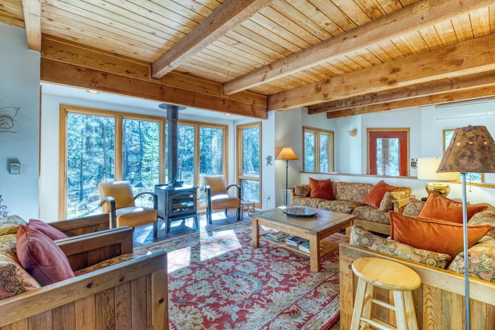 3 Story Modern Mountain Home Sleeps 12 Near The Glaze Meadow Rec Center - Sisters, OR