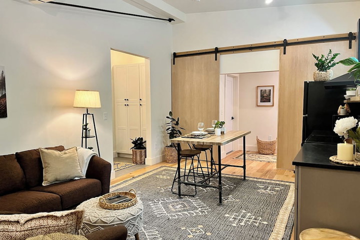 Romantic 1-bedroom Retreat In Downtown Shelburne Fallswalk To Everything - Greenfield, MA
