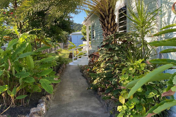 Jolly Harbour, 3 Bedroom Villa, Pool, Close To Beach And All Amenities. - Antigua and Barbuda